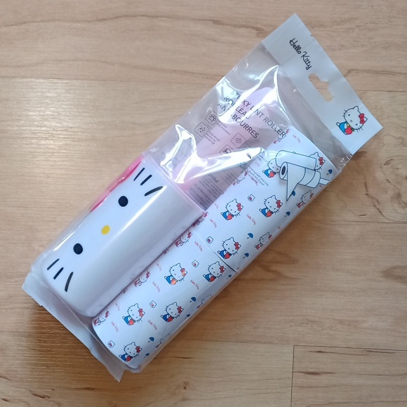 Sanrio | Other | Sanrio Miniso Hello Kitty Lint Roller W Replacement ...